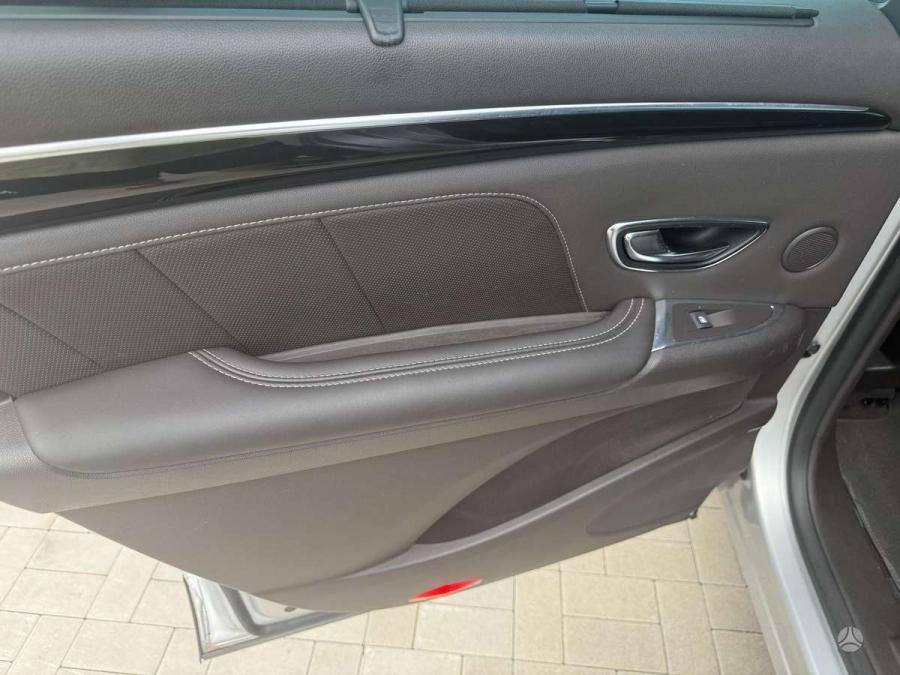 Grey Renault Espace 2015 in Taurage, with an engine capacity of 1.60 L and mileage of 199 thousand km for 7600 €, photo 26 on AUTOMOTO.COM.LV