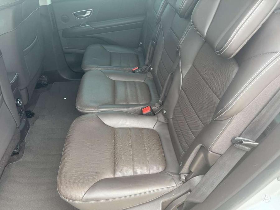 Grey Renault Espace 2015 in Taurage, with an engine capacity of 1.60 L and mileage of 199 thousand km for 7600 €, photo 27 on AUTOMOTO.COM.LV