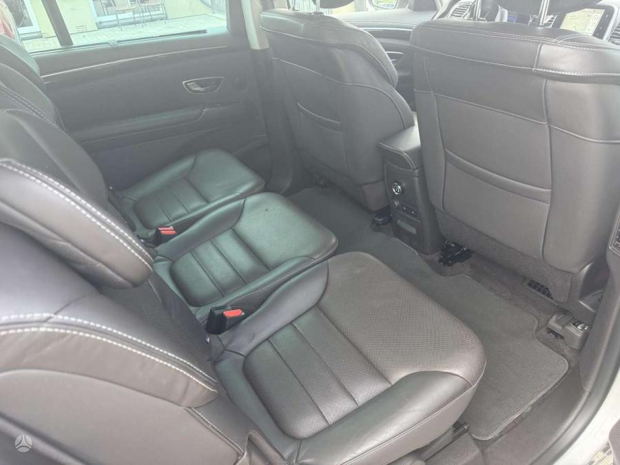 Grey Renault Espace 2015 in Taurage, with an engine capacity of 1.60 L and mileage of 199 thousand km for 7600 €, photo 31 on AUTOMOTO.COM.LV