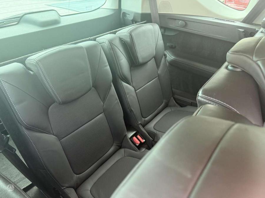 Grey Renault Espace 2015 in Taurage, with an engine capacity of 1.60 L and mileage of 199 thousand km for 7600 €, photo 32 on AUTOMOTO.COM.LV