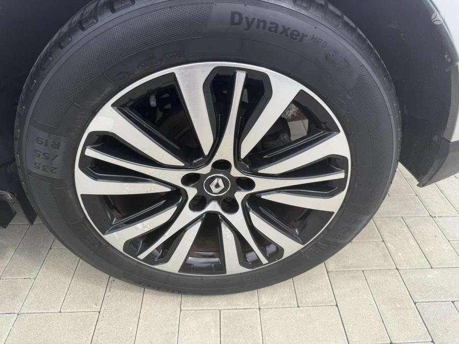 Grey Renault Espace 2015 in Taurage, with an engine capacity of 1.60 L and mileage of 199 thousand km for 7600 €, photo 40 on AUTOMOTO.COM.LV