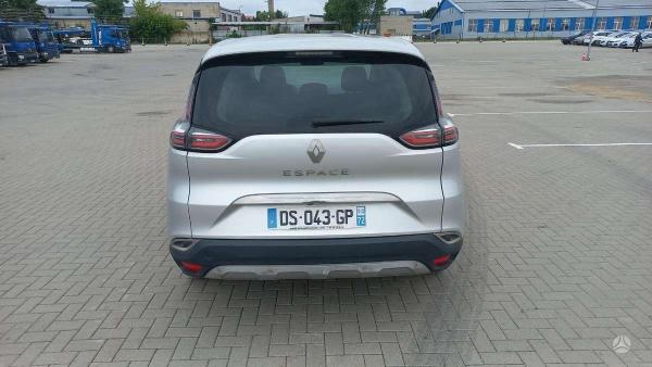 Pelēks Renault Espace 2015 Tauragė, ar dzinēja tilpumu 1.60 L un nobraukumu 216 tūkst. km par 6000 €, foto 5 vietnē AUTOMOTO.COM.LV