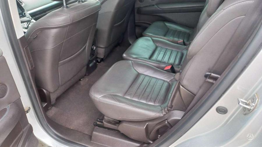 Pelēks Renault Espace 2015 Tauragė, ar dzinēja tilpumu 1.60 L un nobraukumu 216 tūkst. km par 6000 €, foto 12 vietnē AUTOMOTO.COM.LV