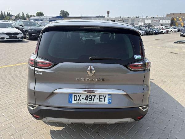 Grey Renault Espace 2015 in Taurage, with an engine capacity of 1.60 L and mileage of 240 thousand km for 7800 €, photo 6 on AUTOMOTO.COM.LV