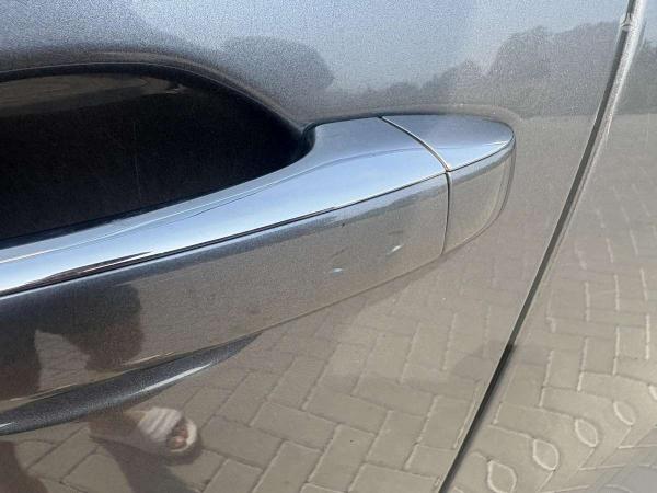 Grey Renault Espace 2015 in Taurage, with an engine capacity of 1.60 L and mileage of 240 thousand km for 7800 €, photo 10 on AUTOMOTO.COM.LV