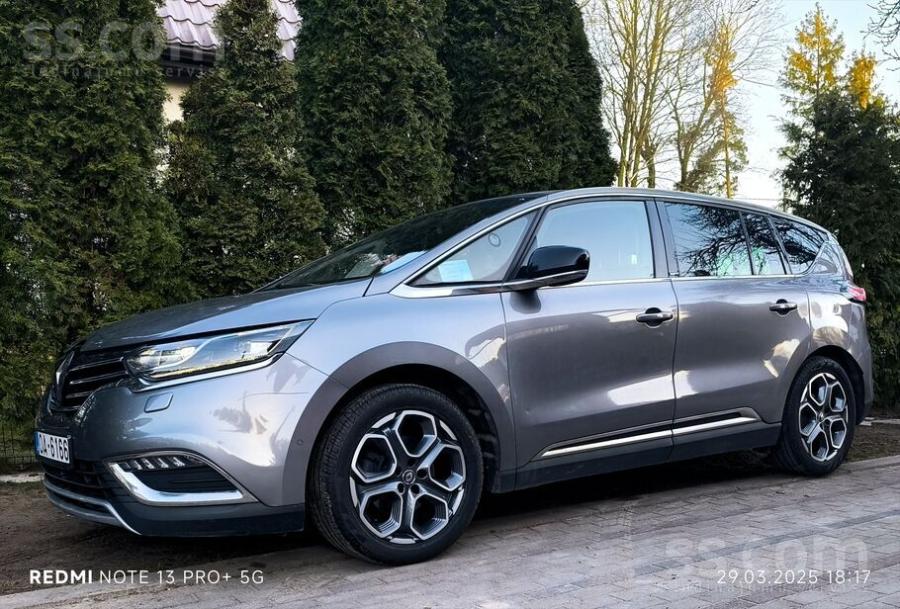 Pelēks Renault Espace 2015 Rīga, ar dzinēja tilpumu 1.60 L un nobraukumu 242 tūkst. km par 9300 €, foto 1 vietnē AUTOMOTO.COM.LV