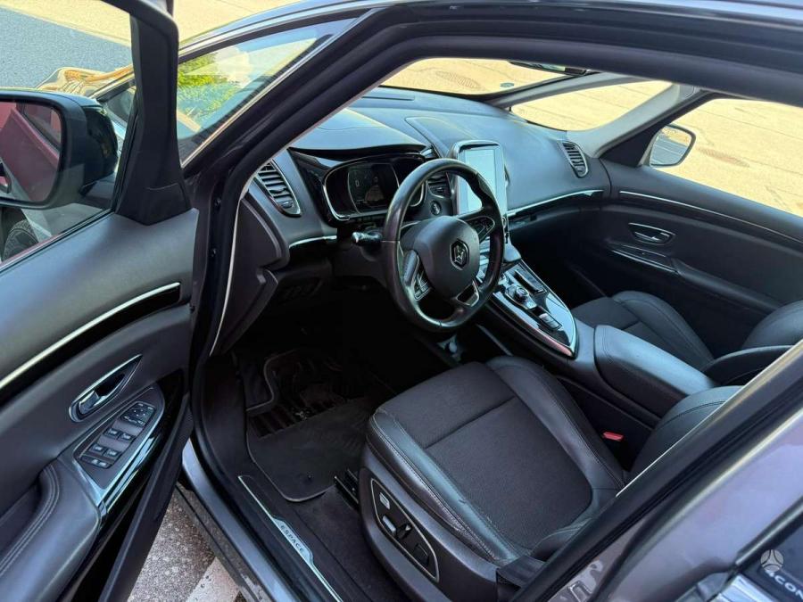 Pelēks Renault Espace 2015 Kauņa, ar dzinēja tilpumu 1.60 L un nobraukumu 280 tūkst. km par 6700 €, foto 6 vietnē AUTOMOTO.COM.LV