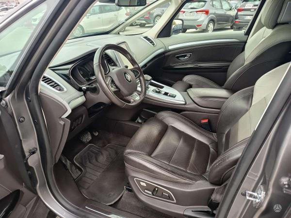 Pelēks Renault Espace 2015 Tauragė, ar dzinēja tilpumu 1.60 L un nobraukumu 244 tūkst. km par 7000 €, foto 11 vietnē AUTOMOTO.COM.LV