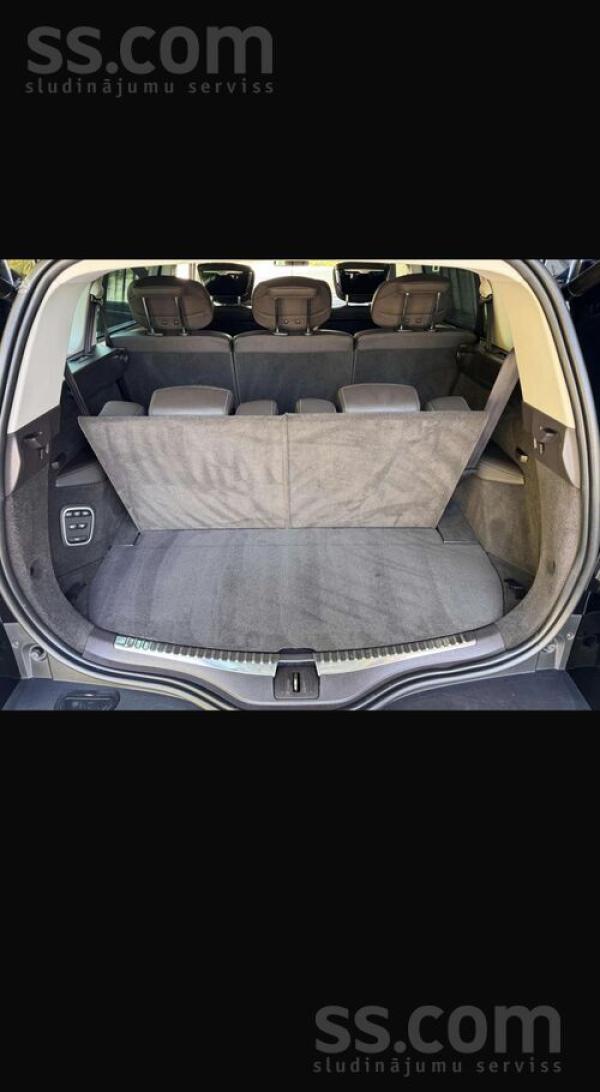 Renault Espace 2015 in Riga on AUTOMOTO.COM.LV Grey Renault Espace 2015 in Riga, with an engine capacity of 1.60 L and mileage of 244 thousand km for 9300 €, photo 11 on AUTOMOTO.COM.LV