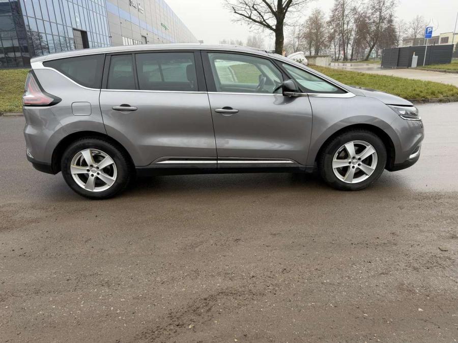 Pelēks Renault Espace 2016 Panevēža, ar dzinēja tilpumu 1.60 L un nobraukumu 269 tūkst. km par 8250 €, foto 9 vietnē AUTOMOTO.COM.LV