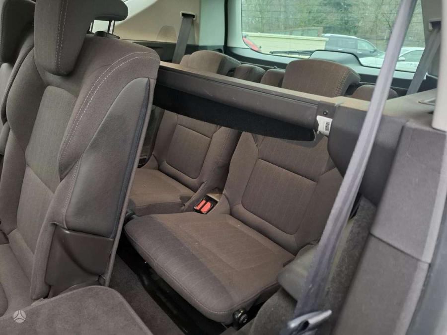 Grey Renault Espace 2016 in Vilnius, with an engine capacity of 1.60 L and mileage of 302 thousand km for 7200 €, photo 27 on AUTOMOTO.COM.LV