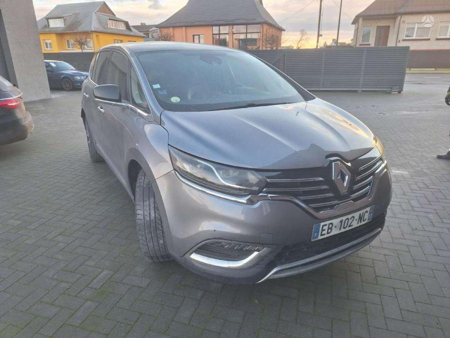 Pelēks Renault Espace 2016 Tauragė, ar dzinēja tilpumu 1.60 L un nobraukumu 150 tūkst. km par 6300 €, foto 1 vietnē AUTOMOTO.COM.LV