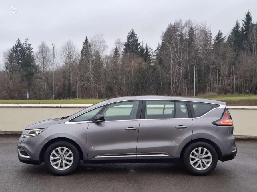 Grey Renault Espace 2016 in Vilnius, with an engine capacity of 1.60 L and mileage of 302 thousand km for 7000 €, photo 4 on AUTOMOTO.COM.LV