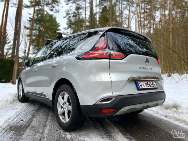 Grey Renault Espace 2016 in Vilnius, with an engine capacity of 1.60 L and mileage of 185 thousand km for 10750 €, photo 8 on AUTOMOTO.COM.LV