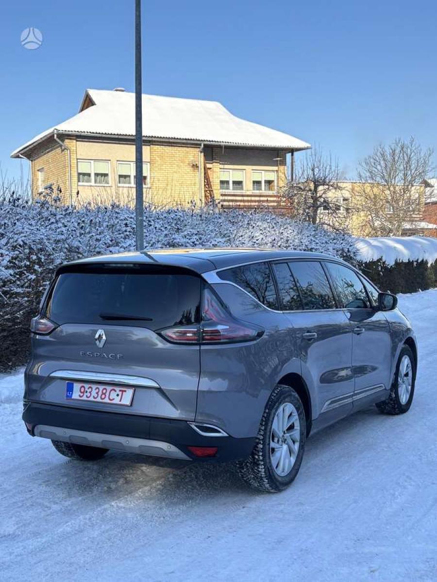 Pelēks Renault Espace 2016 Druskininkai, ar dzinēja tilpumu 1.60 L un nobraukumu 263 tūkst. km par 8999 €, foto 4 vietnē AUTOMOTO.COM.LV