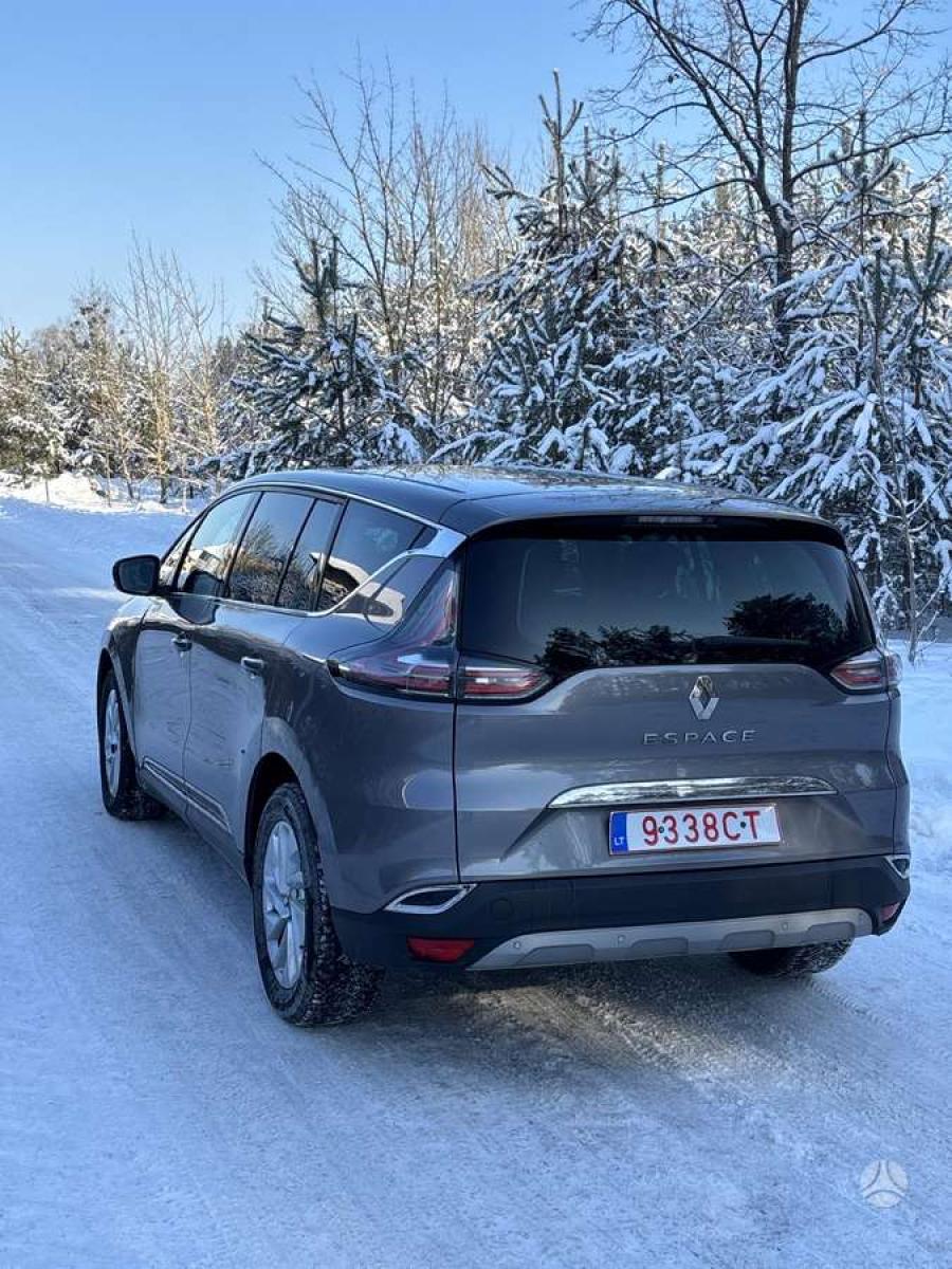 Pelēks Renault Espace 2016 Druskininkai, ar dzinēja tilpumu 1.60 L un nobraukumu 263 tūkst. km par 8999 €, foto 6 vietnē AUTOMOTO.COM.LV