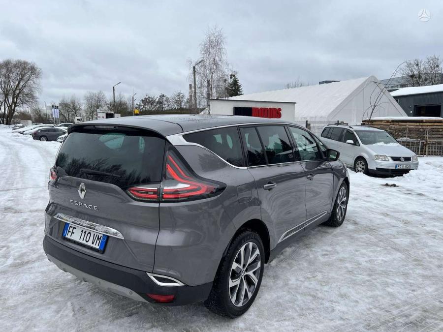 Grey Renault Espace 2016 in Kaunas, with an engine capacity of 1.60 L and mileage of 230 thousand km for 10450 €, photo 4 on AUTOMOTO.COM.LV