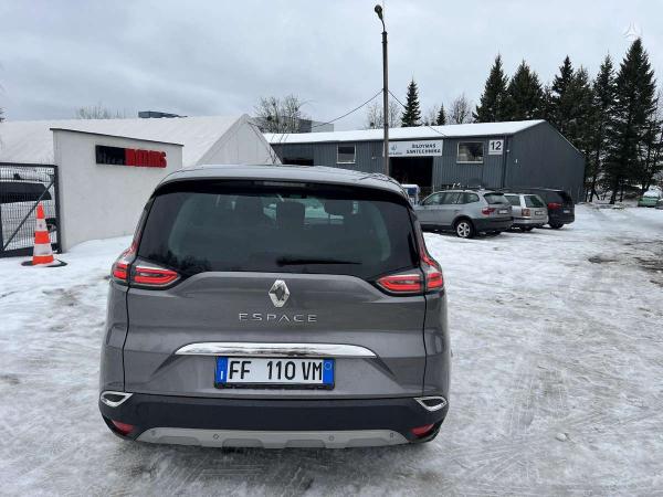 Pelēks Renault Espace 2016 Kauņa, ar dzinēja tilpumu 1.60 L un nobraukumu 230 tūkst. km par 10450 €, foto 8 vietnē AUTOMOTO.COM.LV