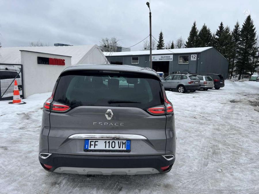 Grey Renault Espace 2016 in Kaunas, with an engine capacity of 1.60 L and mileage of 230 thousand km for 10450 €, photo 8 on AUTOMOTO.COM.LV