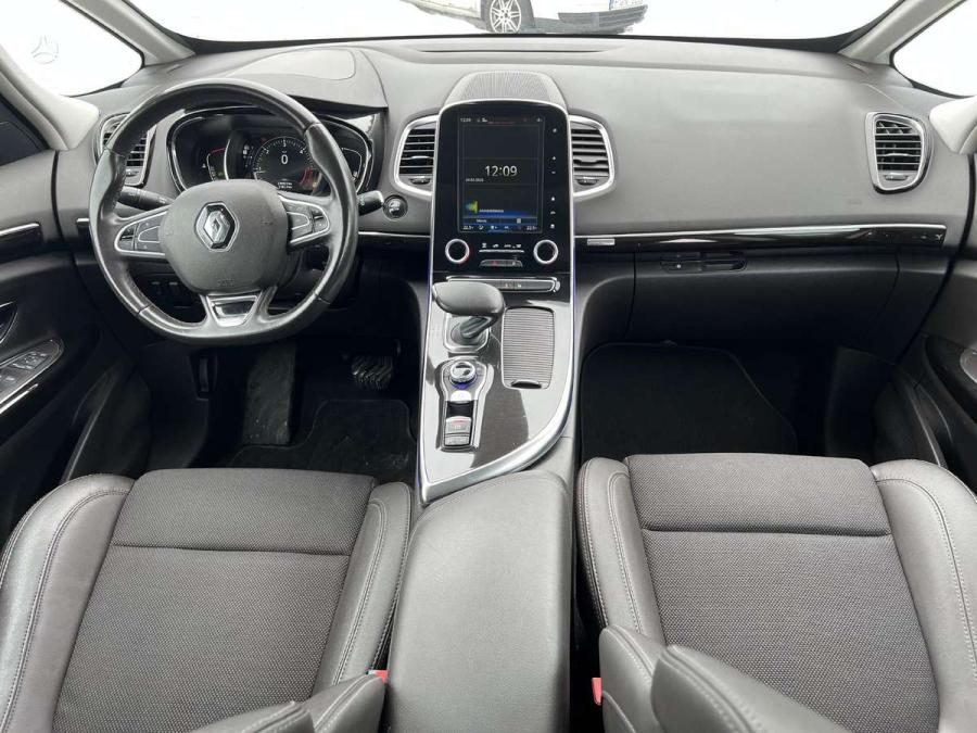 Grey Renault Espace 2016 in Kaunas, with an engine capacity of 1.60 L and mileage of 230 thousand km for 10450 €, photo 17 on AUTOMOTO.COM.LV