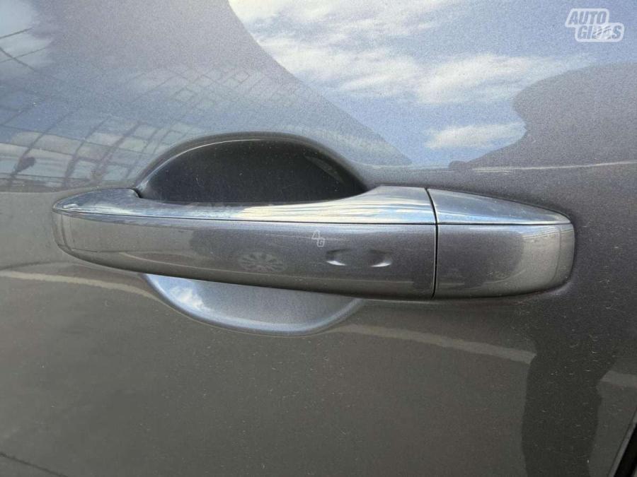 Grey Renault Espace 2016 in Kaunas, with an engine capacity of 1.60 L and mileage of 269 thousand km for 8250 €, photo 14 on AUTOMOTO.COM.LV