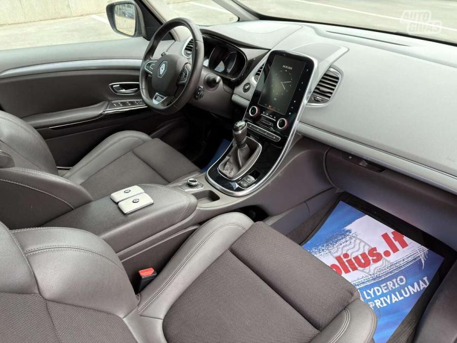 Grey Renault Espace 2016 in Kaunas, with an engine capacity of 1.60 L and mileage of 269 thousand km for 8250 €, photo 20 on AUTOMOTO.COM.LV
