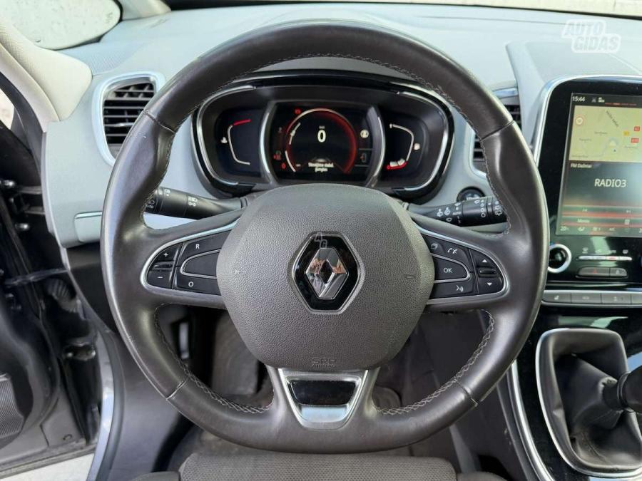 Grey Renault Espace 2016 in Kaunas, with an engine capacity of 1.60 L and mileage of 269 thousand km for 8250 €, photo 23 on AUTOMOTO.COM.LV