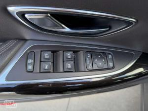 Grey Renault Espace 2016 in Kaunas, with an engine capacity of 1.60 L and mileage of 269 thousand km for 8250 €, photo 33 on AUTOMOTO.COM.LV