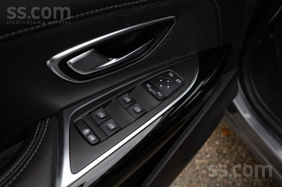 Pelēks Renault Espace 2016 Rīga, ar dzinēja tilpumu 1.60 L un nobraukumu 178 tūkst. km par 11600 €, foto 24 vietnē AUTOMOTO.COM.LV