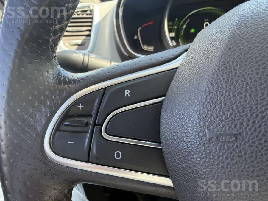 Pelēks Renault Espace 2016 Rēzekne, ar dzinēja tilpumu 1.60 L un nobraukumu 330 tūkst. km par 8990 €, foto 27 vietnē AUTOMOTO.COM.LV