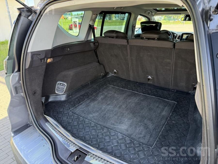 Pelēks Renault Espace 2016 Rēzekne, ar dzinēja tilpumu 1.60 L un nobraukumu 330 tūkst. km par 8990 €, foto 31 vietnē AUTOMOTO.COM.LV