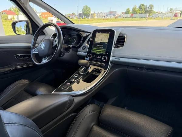 Pelēks Renault Espace 2016 Rēzekne, ar dzinēja tilpumu 1.60 L un nobraukumu 330 tūkst. km par 8990 €, foto 9 vietnē AUTOMOTO.COM.LV