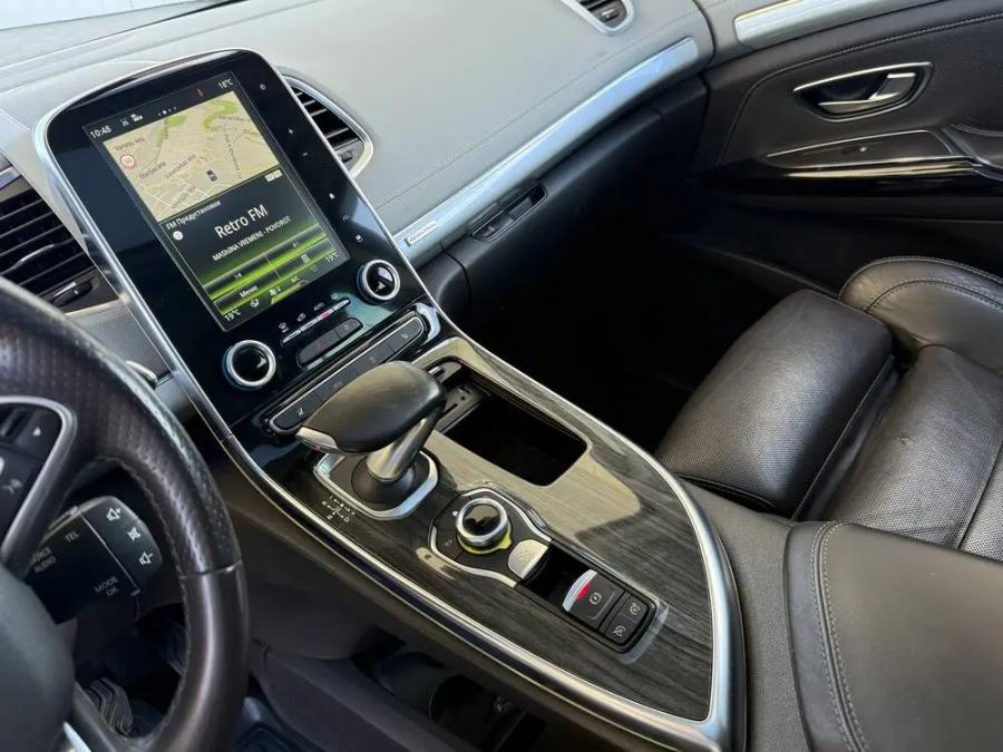 Pelēks Renault Espace 2016 Rēzekne, ar dzinēja tilpumu 1.60 L un nobraukumu 330 tūkst. km par 8990 €, foto 13 vietnē AUTOMOTO.COM.LV