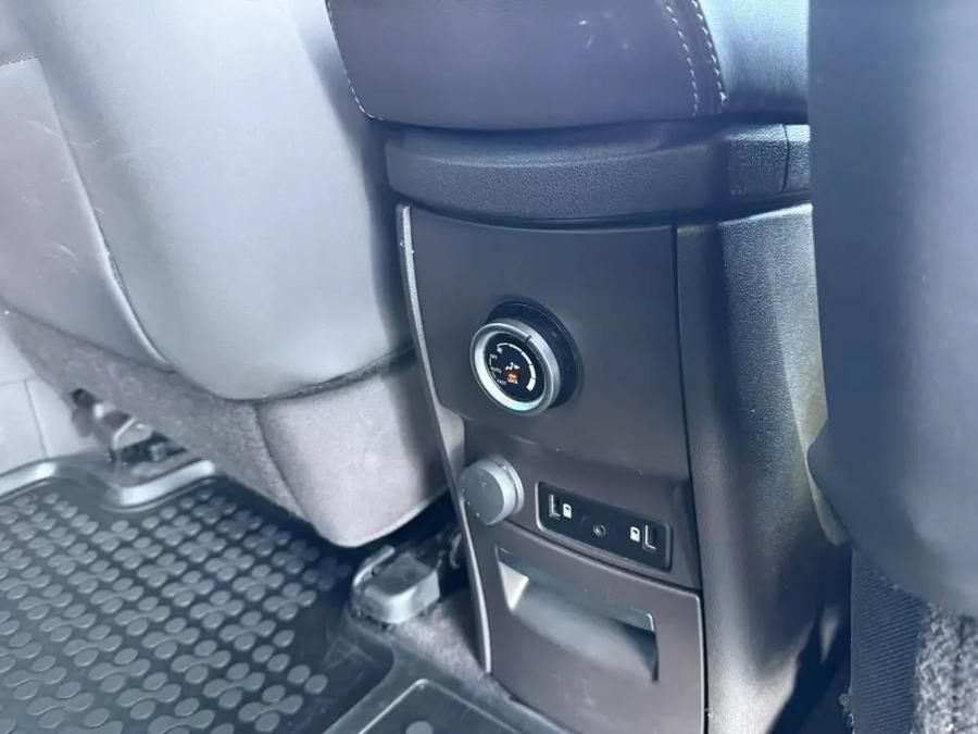 Pelēks Renault Espace 2016 Rēzekne, ar dzinēja tilpumu 1.60 L un nobraukumu 330 tūkst. km par 8990 €, foto 20 vietnē AUTOMOTO.COM.LV