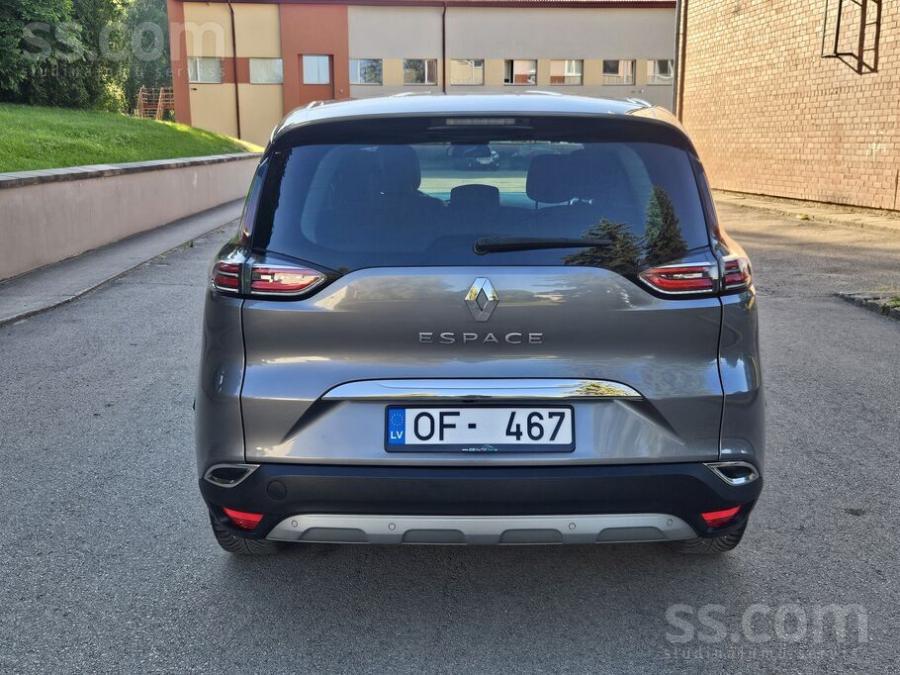 Pelēks Renault Espace 2016 Jēkabpils, ar dzinēja tilpumu 1.60 L un nobraukumu 220 tūkst. km par 10990 €, foto 8 vietnē AUTOMOTO.COM.LV
