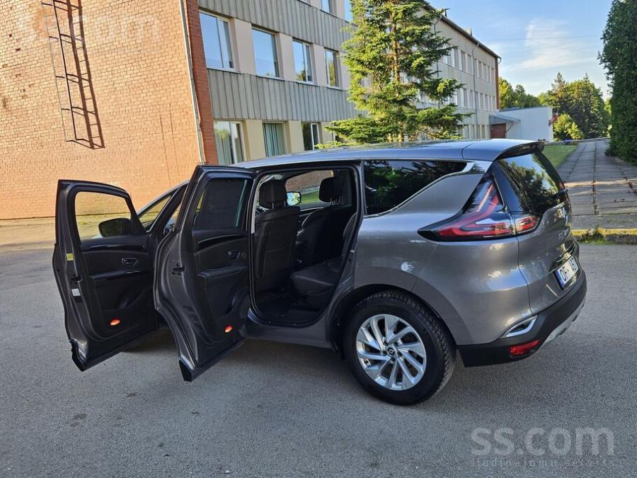 Pelēks Renault Espace 2016 Jēkabpils, ar dzinēja tilpumu 1.60 L un nobraukumu 220 tūkst. km par 10990 €, foto 17 vietnē AUTOMOTO.COM.LV