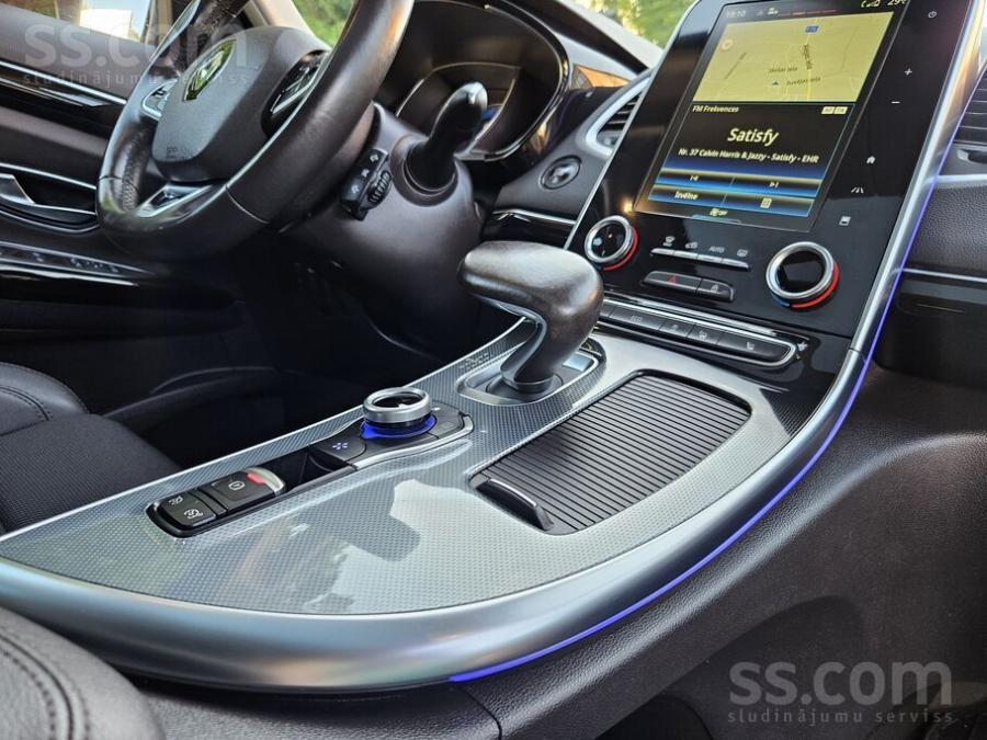Pelēks Renault Espace 2016 Jēkabpils, ar dzinēja tilpumu 1.60 L un nobraukumu 220 tūkst. km par 10990 €, foto 25 vietnē AUTOMOTO.COM.LV