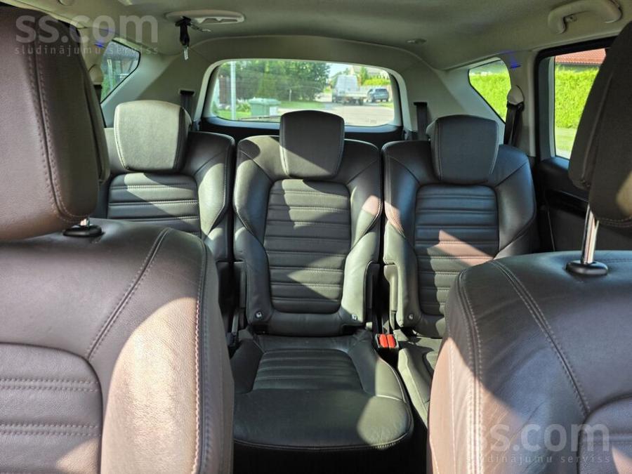 Pelēks Renault Espace 2016 Rīga, ar dzinēja tilpumu 1.60 L un nobraukumu 325 tūkst. km par 9500 €, foto 8 vietnē AUTOMOTO.COM.LV