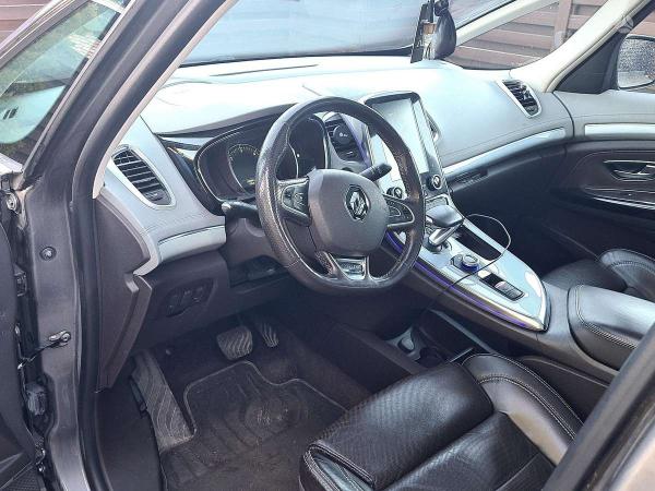 Grey Renault Espace 2016 in Kaunas, with an engine capacity of 1.60 L and mileage of 268 thousand km for 9600 €, photo 7 on AUTOMOTO.COM.LV