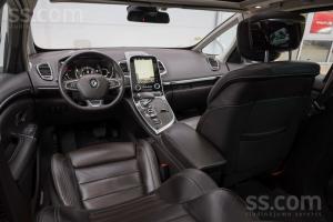 Grey Renault Espace 2016 in Riga, with an engine capacity of 1.60 L and mileage of 217 thousand km for 12995 €, photo 17 on AUTOMOTO.COM.LV