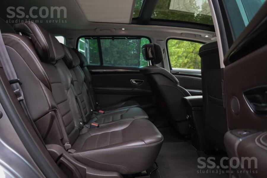 Grey Renault Espace 2016 in Riga, with an engine capacity of 1.60 L and mileage of 217 thousand km for 12995 €, photo 23 on AUTOMOTO.COM.LV
