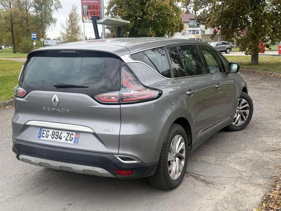 Grey Renault Espace 2016 in Taurage, with an engine capacity of 1.60 L and mileage of 200 thousand km for 7500 €, photo 7 on AUTOMOTO.COM.LV