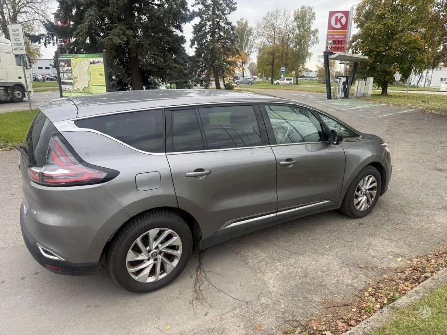 Grey Renault Espace 2016 in Taurage, with an engine capacity of 1.60 L and mileage of 200 thousand km for 7500 €, photo 10 on AUTOMOTO.COM.LV