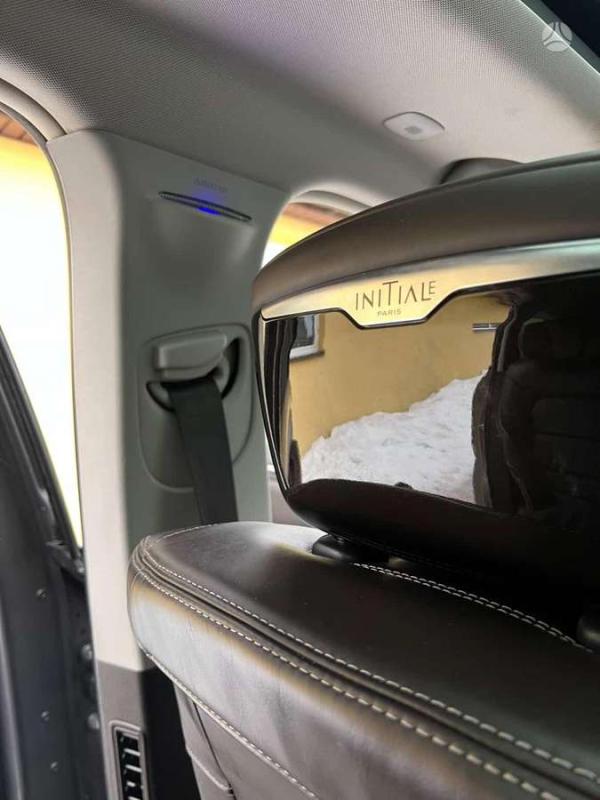 Grey Renault Espace 2017 in Vilnius, with an engine capacity of 1.60 L and mileage of 230 thousand km for 11900 €, photo 11 on AUTOMOTO.COM.LV