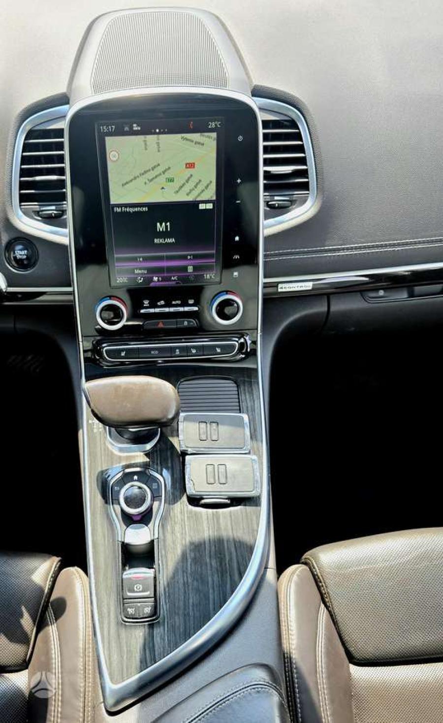 Pelēks Renault Espace 2017 Tauragė, ar dzinēja tilpumu 1.60 L un nobraukumu 270 tūkst. km par 9200 €, foto 19 vietnē AUTOMOTO.COM.LV