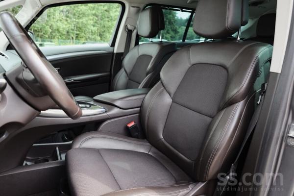 Pelēks Renault Espace 2017 Rīga, ar dzinēja tilpumu 1.60 L un nobraukumu 0 tūkst. km par 10495 €, foto 10 vietnē AUTOMOTO.COM.LV