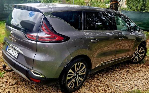 Grey Renault Espace 2017 in Riga, with an engine capacity of 1.60 L and mileage of 266 thousand km for 12300 €, photo 5 on AUTOMOTO.COM.LV