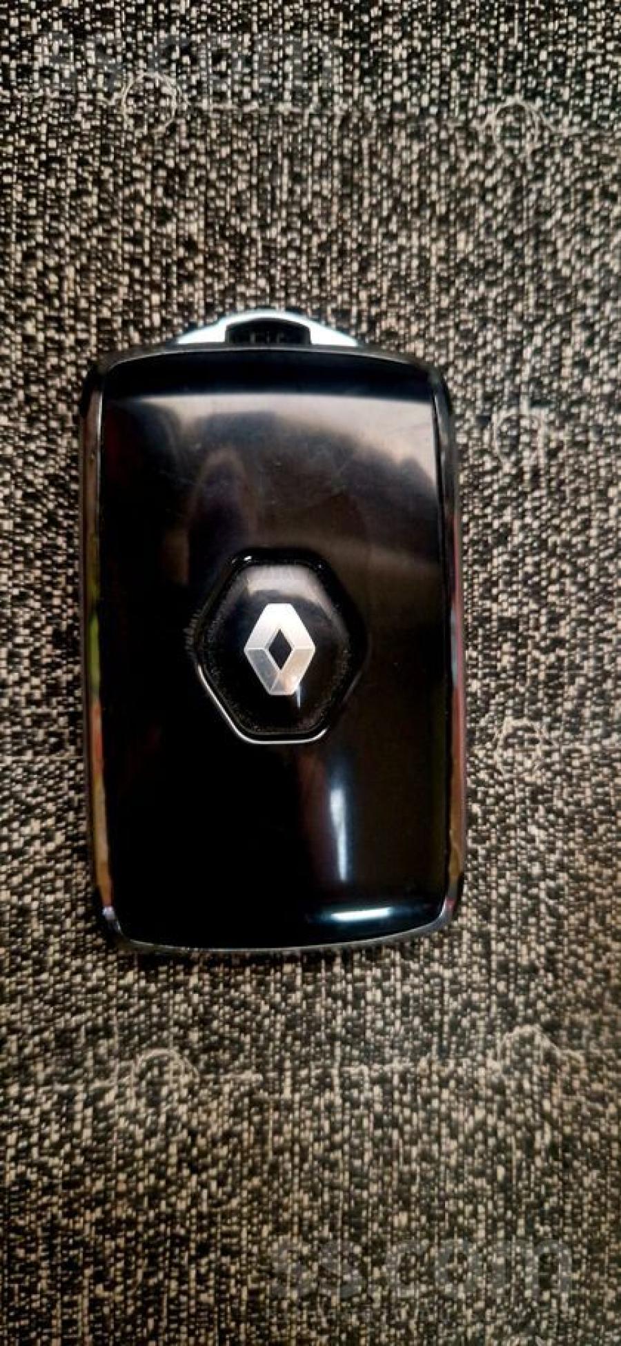 Pelēks Renault Espace 2017 Rīga, ar dzinēja tilpumu 1.60 L un nobraukumu 266 tūkst. km par 12300 €, foto 13 vietnē AUTOMOTO.COM.LV