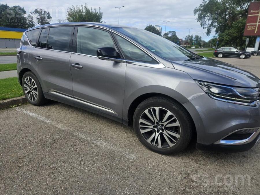 Grey Renault Espace 2017 in Riga, with an engine capacity of 1.60 L and mileage of 269 thousand km for 11800 €, photo 6 on AUTOMOTO.COM.LV