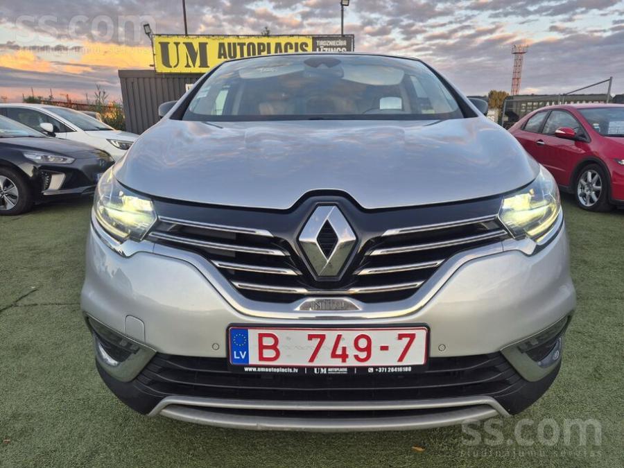 Grey Renault Espace 2017 in Liepaja, with an engine capacity of 1.60 L and mileage of 182 thousand km for 10600 €, photo 3 on AUTOMOTO.COM.LV